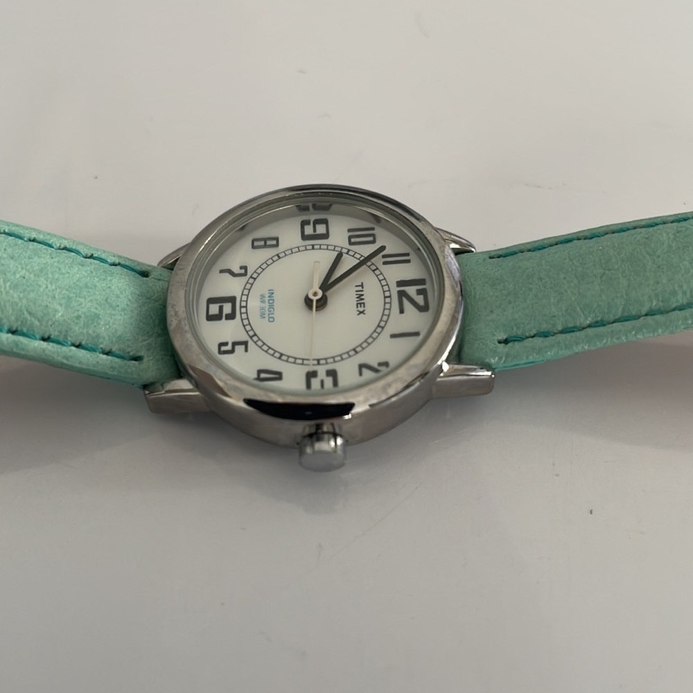 Timex Seafoam Green Leather Band With White Face - Gem